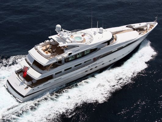 Ocean Independence signs superyacht Mimtee for sale